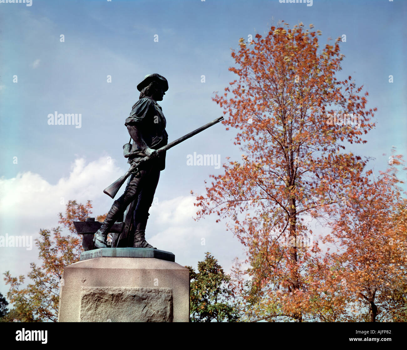 Minuteman statue concord hi-res stock photography and images - Alamy
