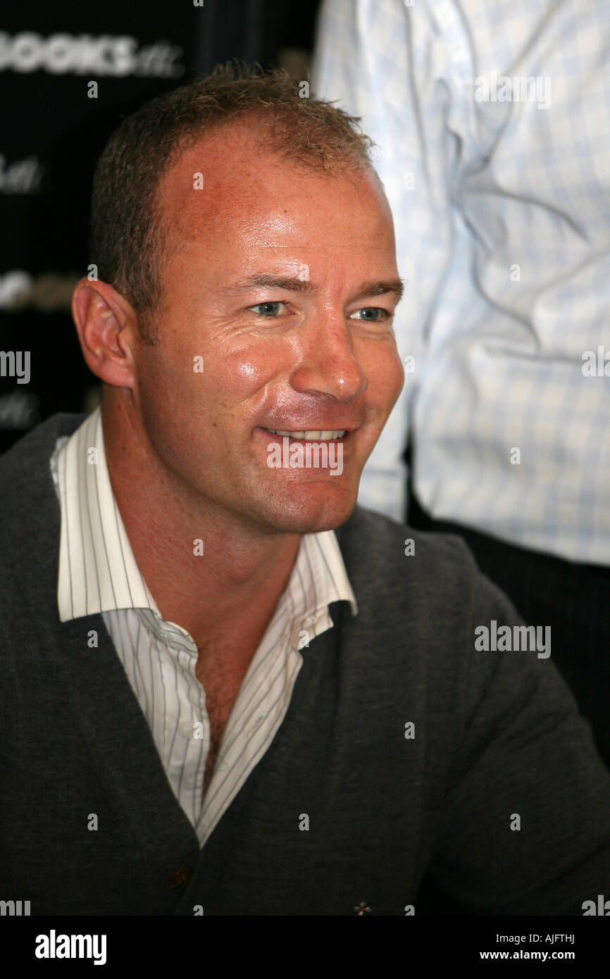 Alan shearer hi-res stock photography and images - Alamy