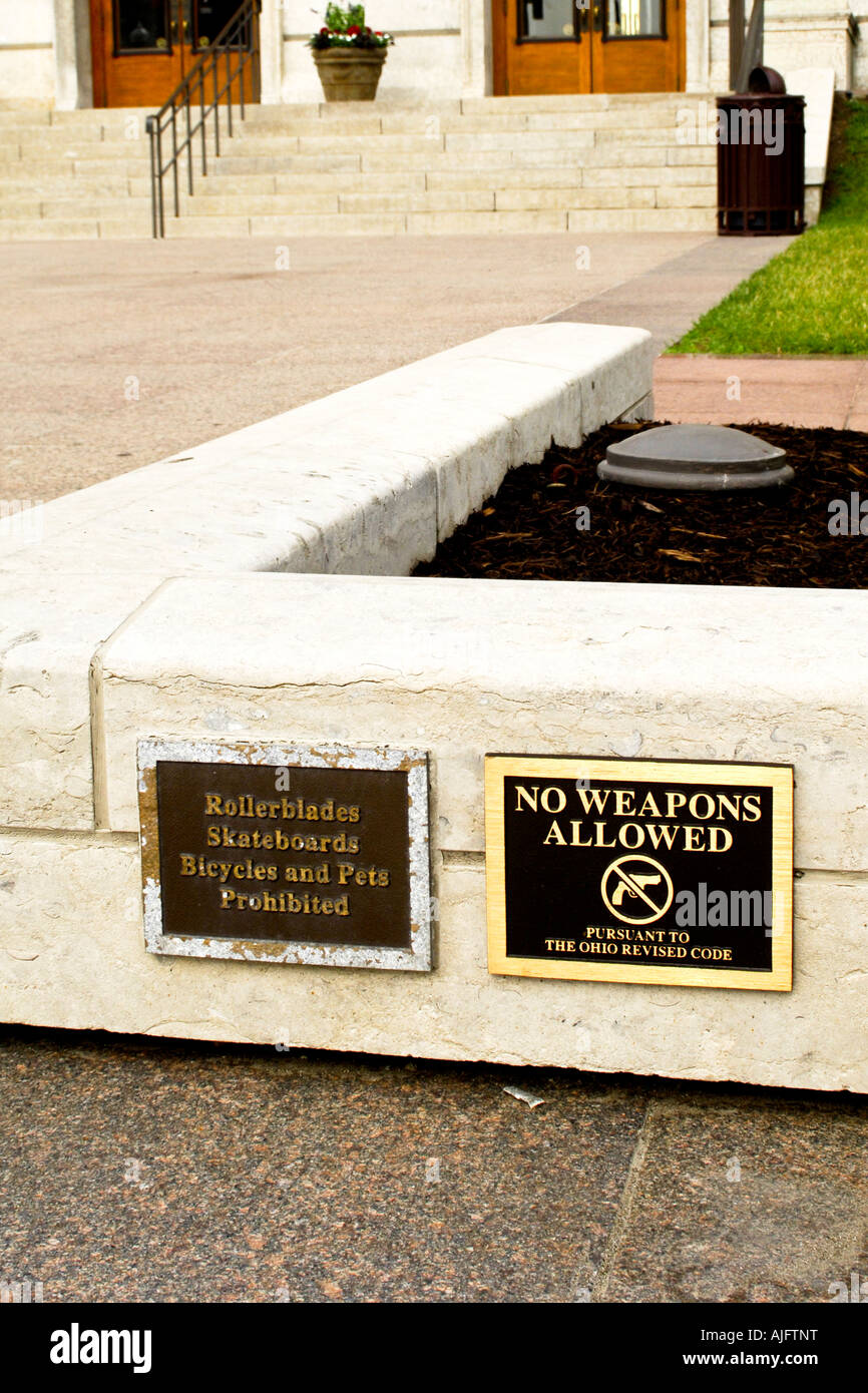 No Weapons Allowed sign outside the State Capitol building in Columbus ...