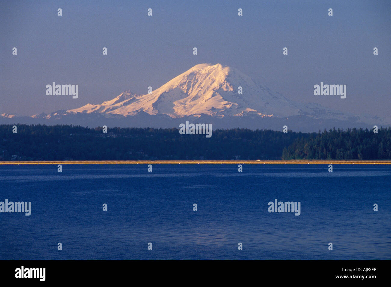 Mount Rainier And Lake Washington View With Mercer Island Floating ...