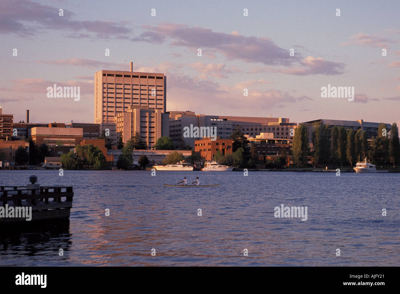 University of washington rowing hi-res stock photography and images - Alamy