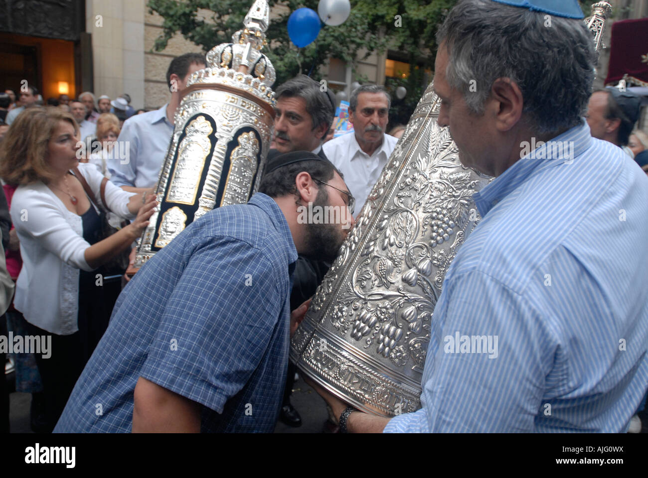Dedication ceremony of torahs at NYC synagogue Stock Photo - Alamy