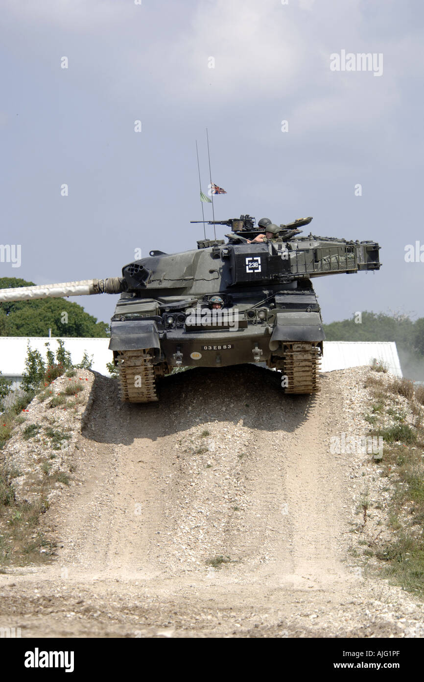 Day british army chieftain tank hi-res stock photography and images - Alamy