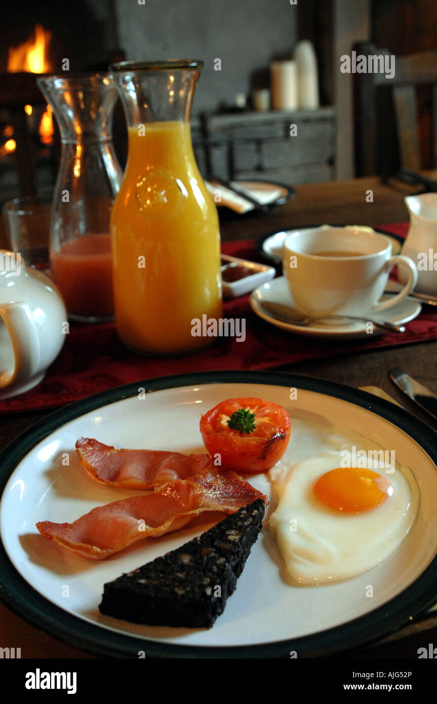 Full english welsh breakfast hi-res stock photography and images - Alamy