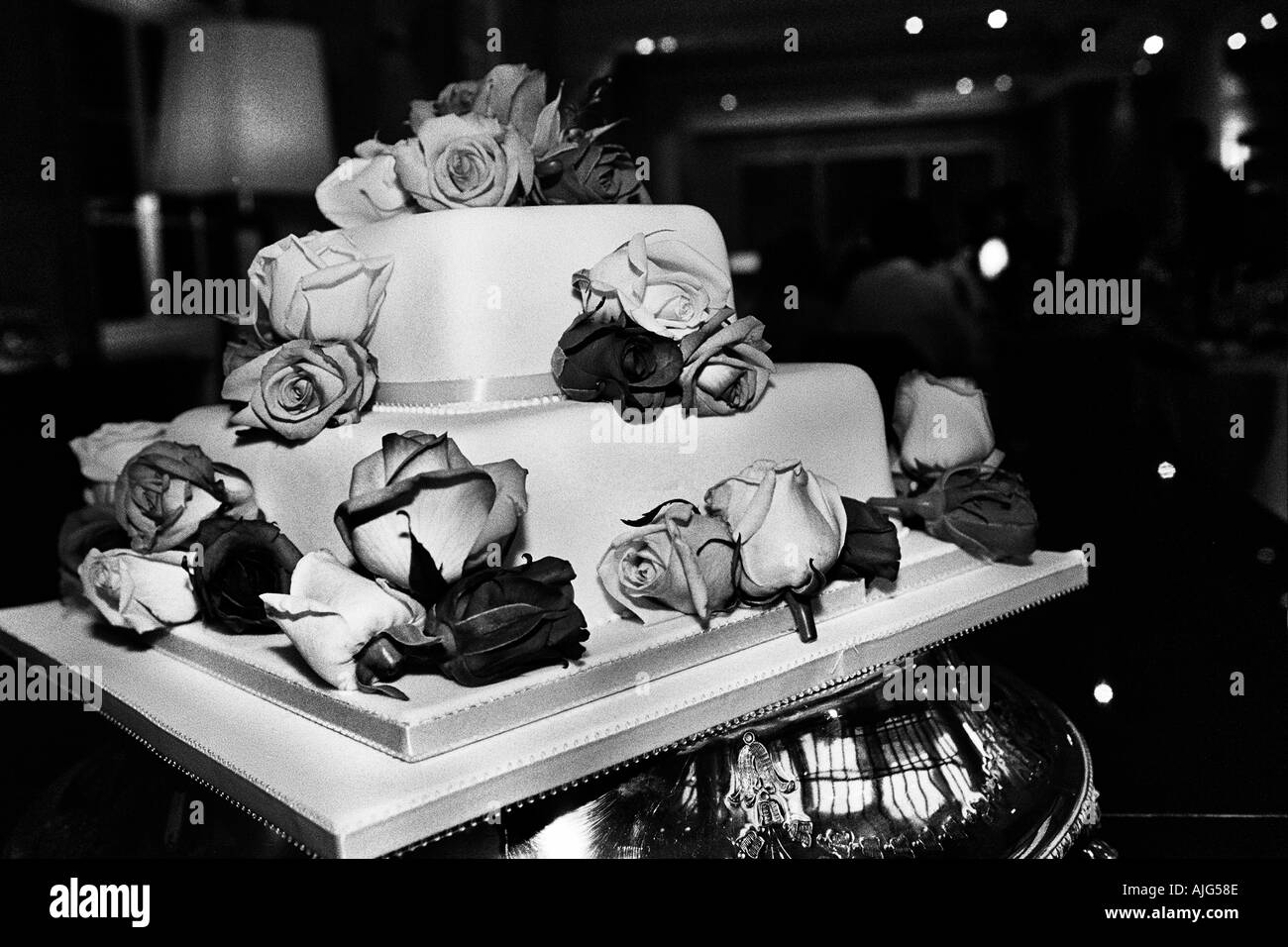 wedding cake one layer Stock Photo - Alamy