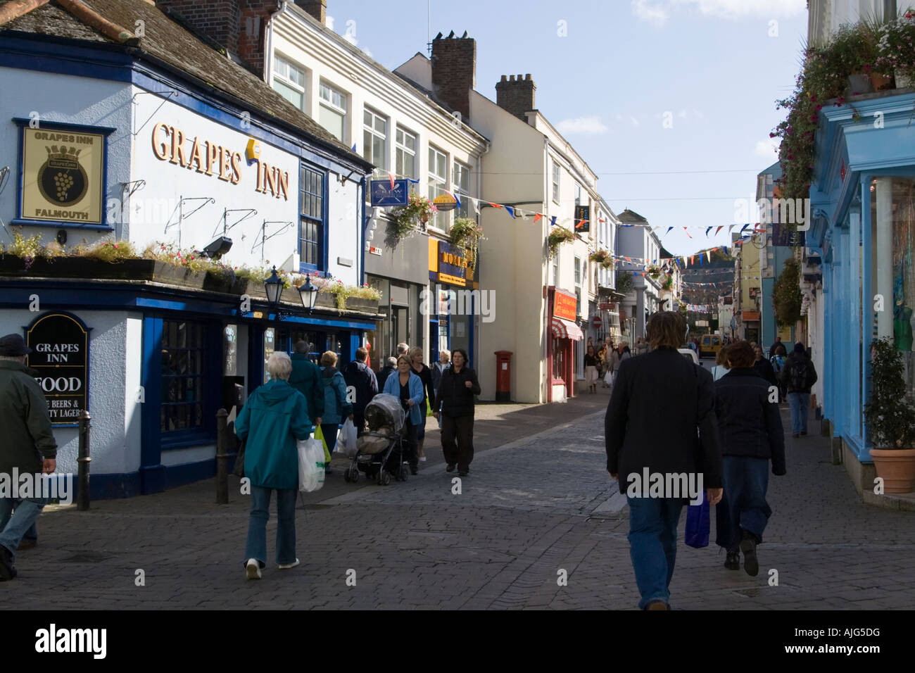 Street scene outside "The Grapes Inn", Falmouth, Cornwall Stock Photo ...
