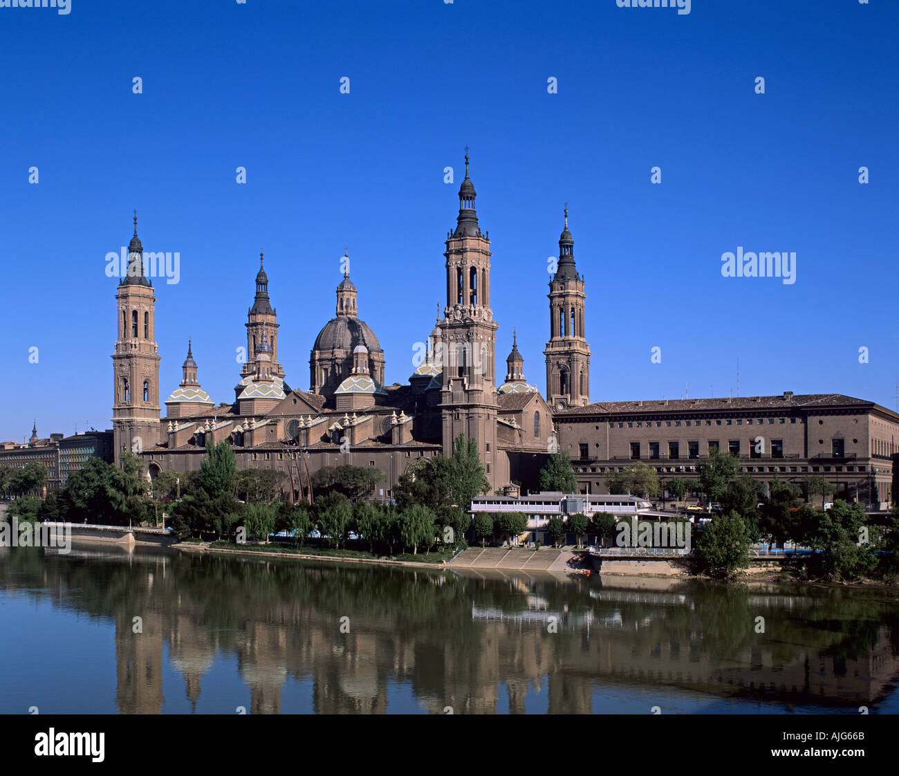 Spain Spanien Zaragoza Aragón Aragonien Basilica Nuestra Senora del ...