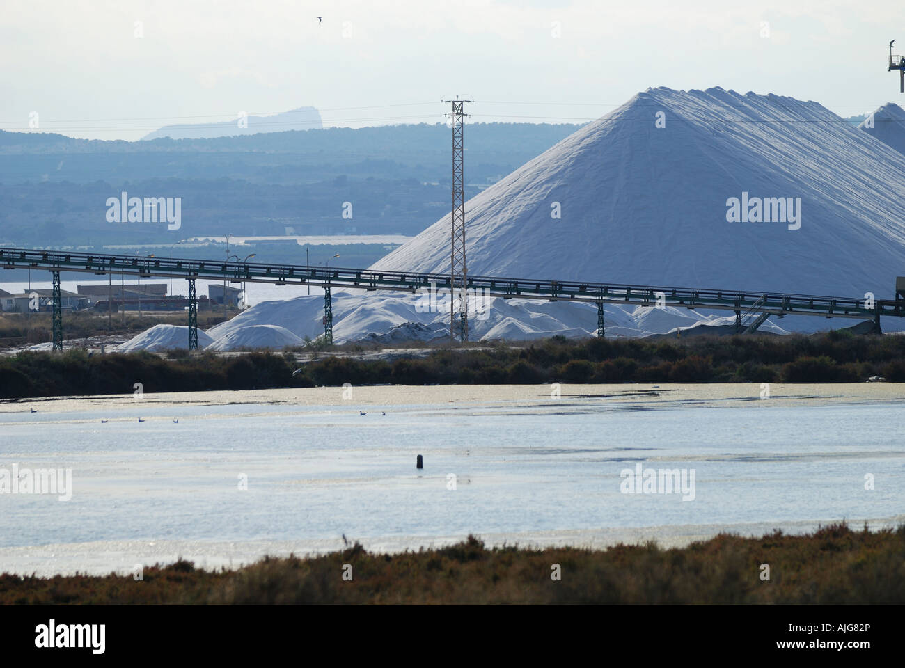 Torrevieja salt factory hi-res stock photography and images - Alamy