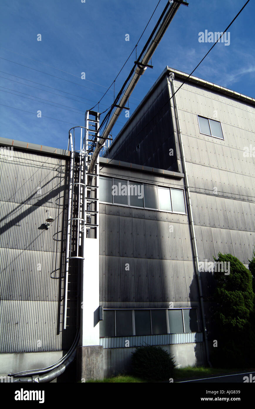 Sake production hi-res stock photography and images - Alamy