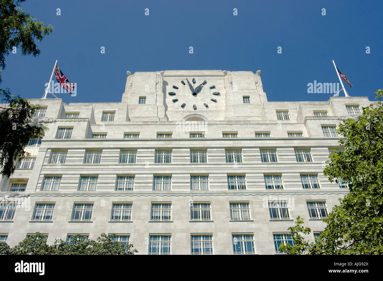 Shell mex house High Resolution Stock Photography and Images - Alamy