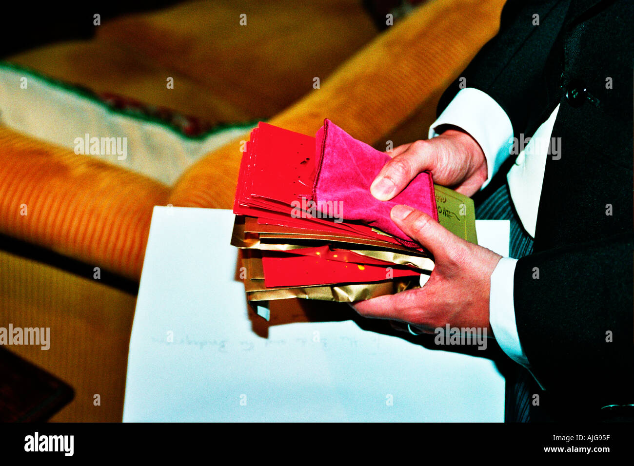 Chinese marriage custom hi-res stock photography and images - Alamy