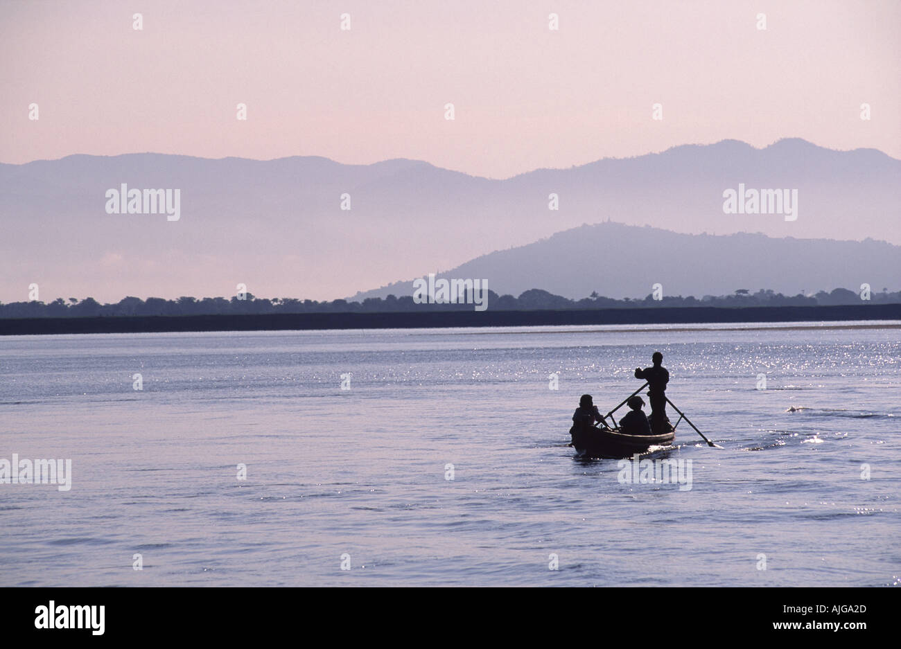 Irrawady burma hi-res stock photography and images - Alamy