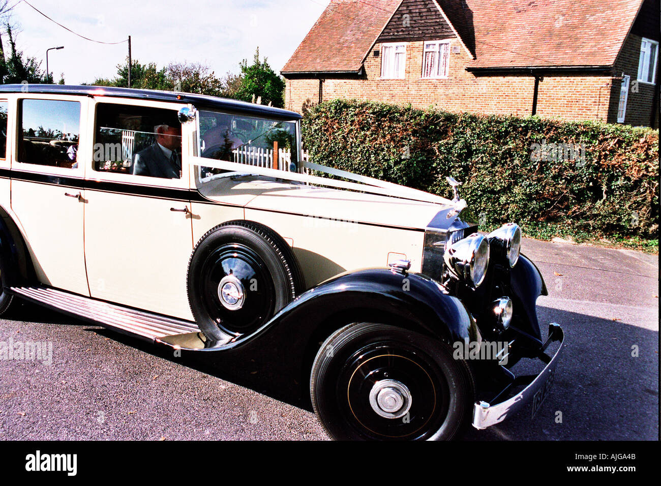 Rolls Royce wedding car Stock Photo - Alamy