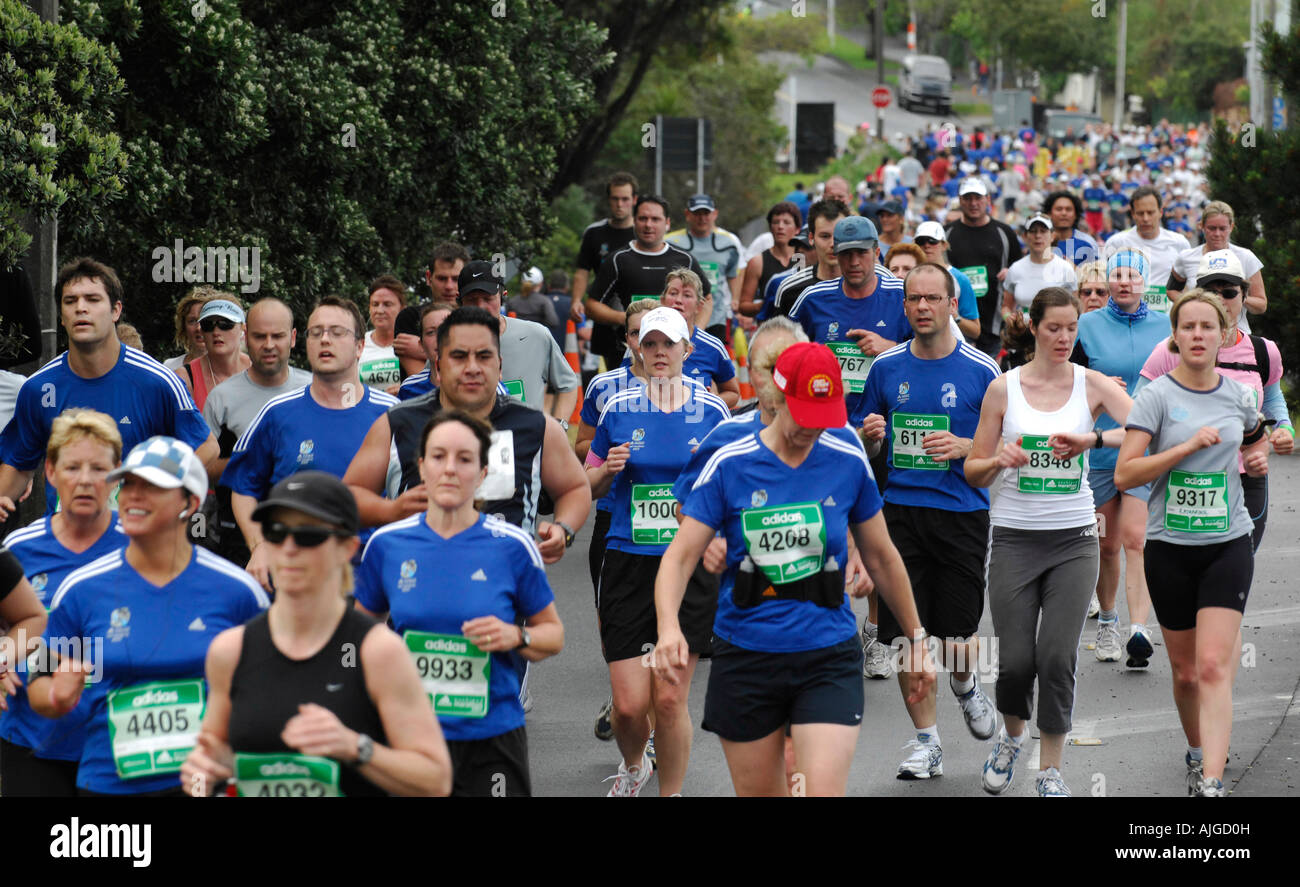 Crowd of runners hi-res stock photography and images - Alamy