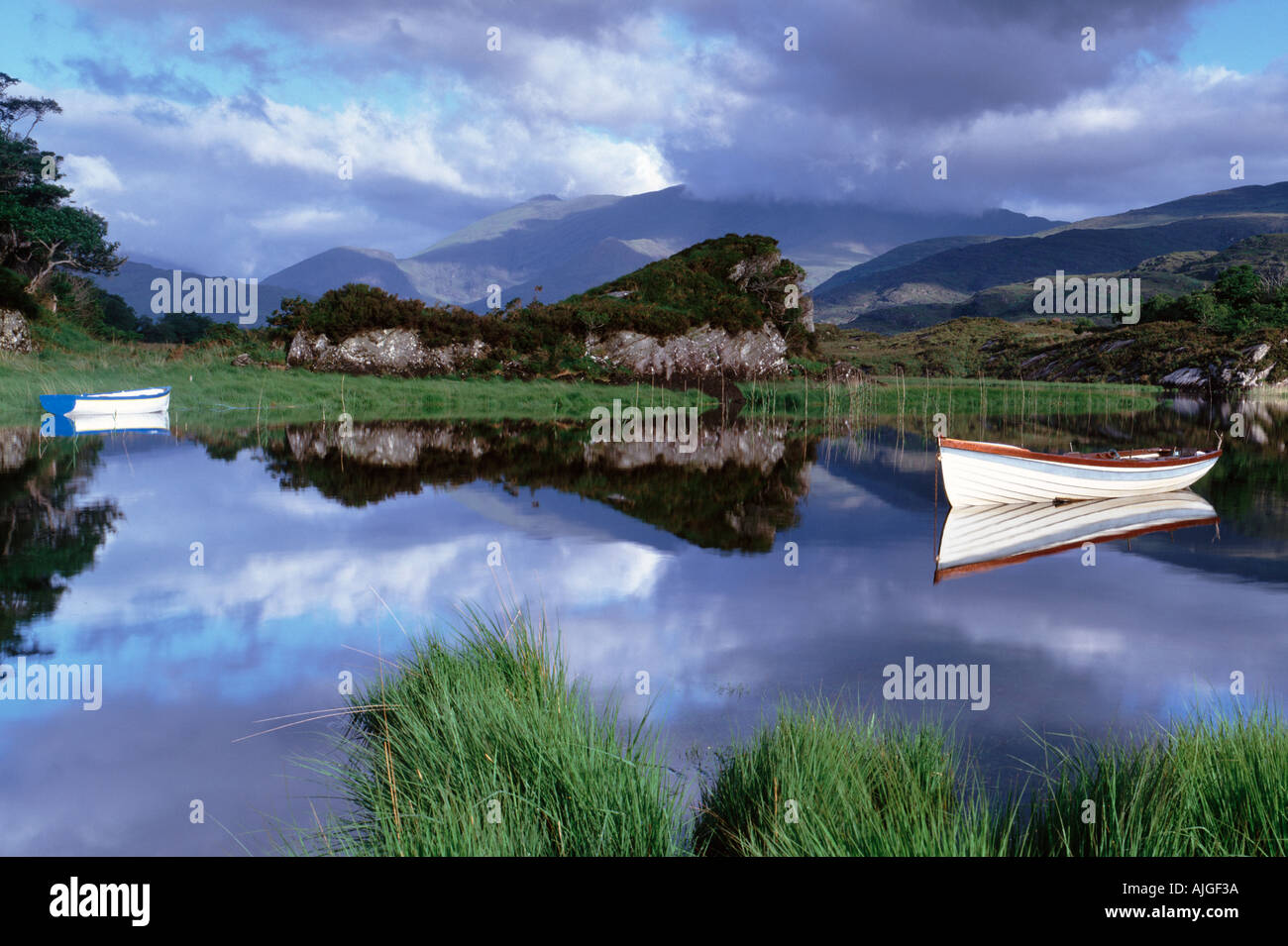 At the upper lake hi-res stock photography and images - Alamy