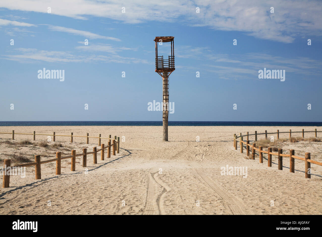Old lifeguard chair hi-res stock photography and images - Alamy