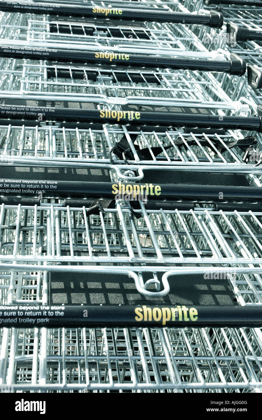 Shoprite supermarket isle man hi-res stock photography and images - Alamy