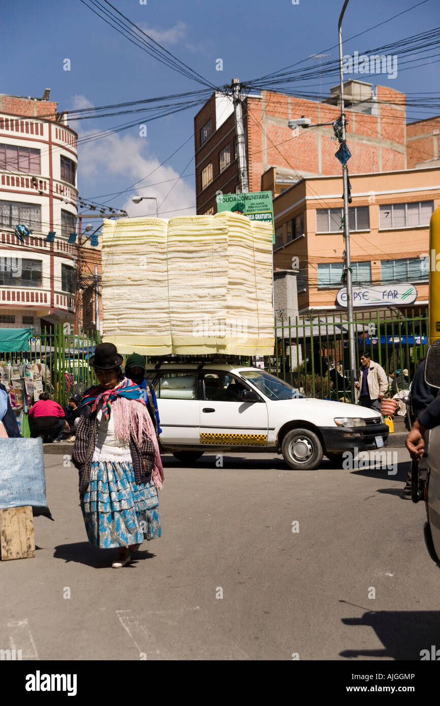 Car roof rack overloaded hi-res stock photography and images - Alamy