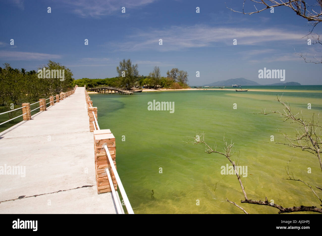 Bridge over sea water inlet hi-res stock photography and images - Alamy
