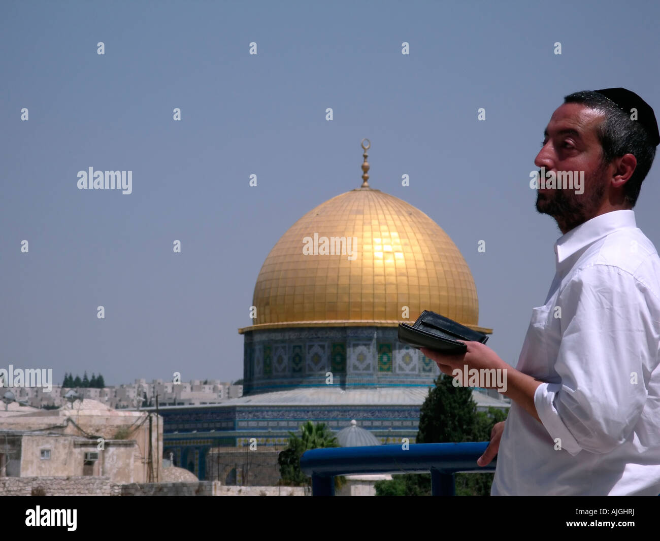 Jew in Jerusalem, jewish religious man Stock Photo - Alamy