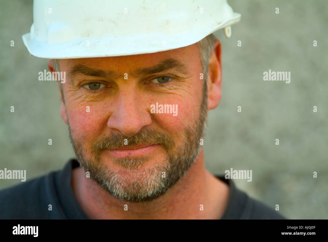 Manual labourer hi-res stock photography and images - Alamy