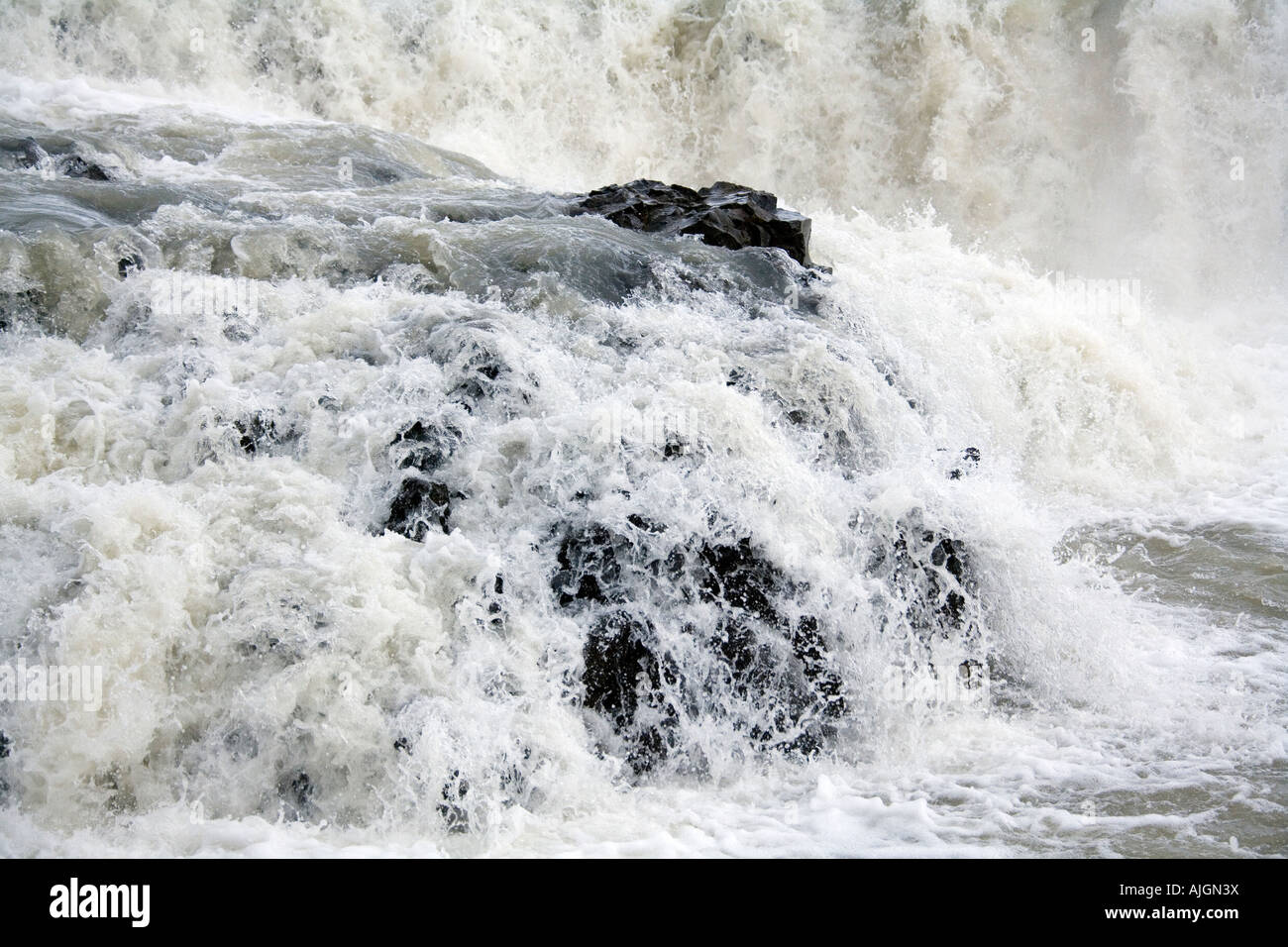 Waterfall splashing on rocks hi-res stock photography and images - Alamy