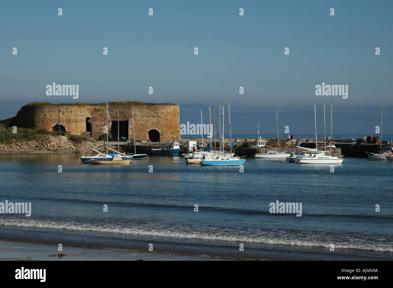 Beadnell Bay Northumberland Stock Photo - Alamy