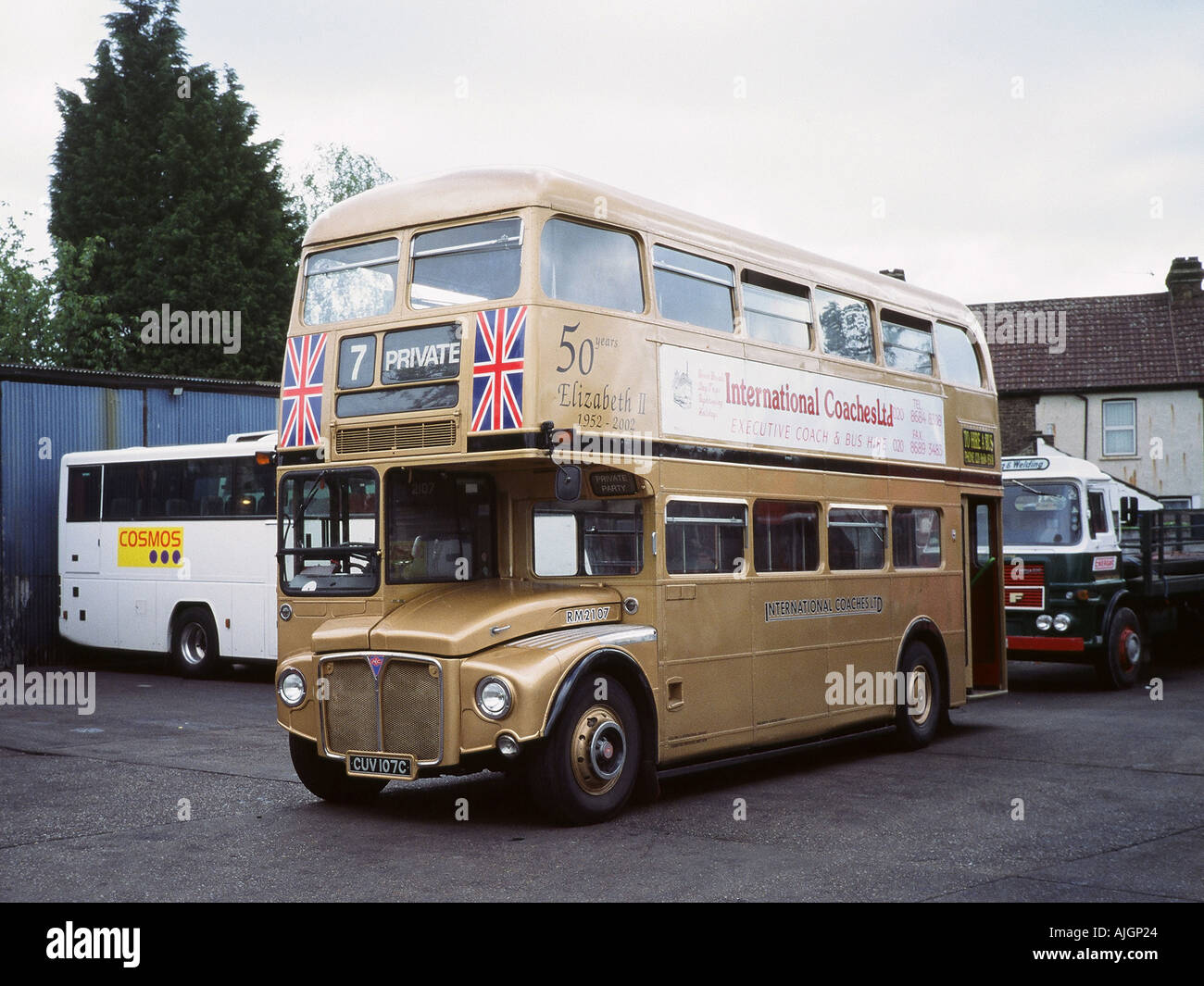 Golden coach jubilee hi-res stock photography and images - Alamy
