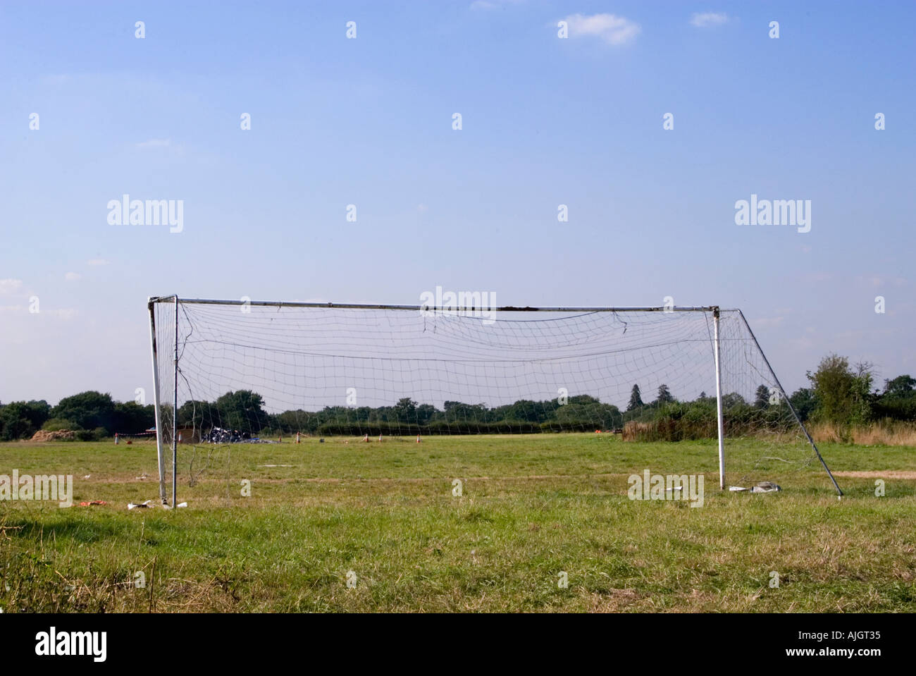 Goal mouth empty hi-res stock photography and images - Alamy