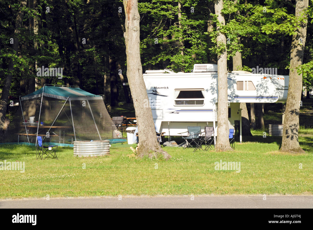 Motor homes setup in a State Campground in Pennsylvania Stock Photo - Alamy