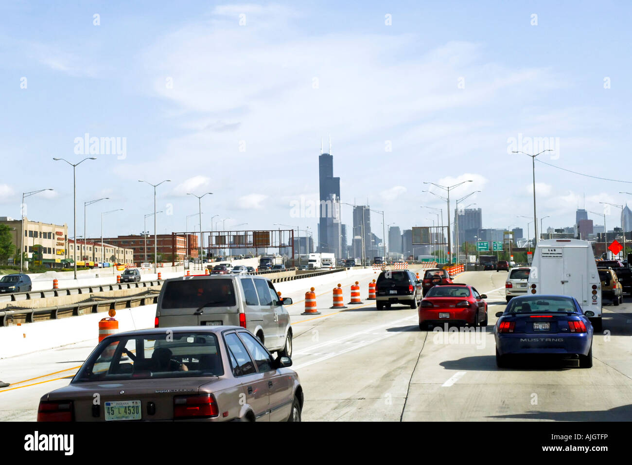 Traffic congestion on the expressway towards downtown Chicago Illinois ...