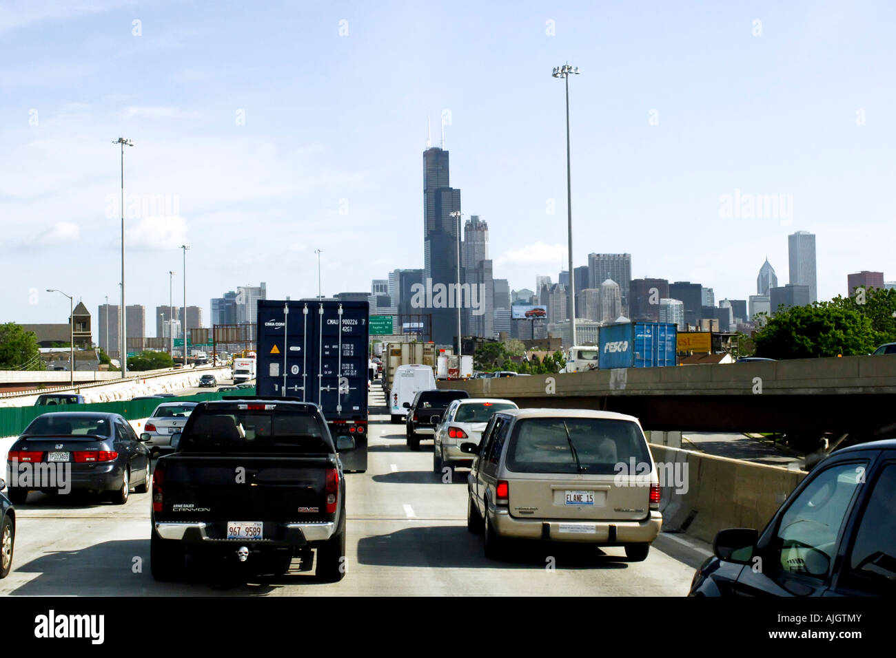 Traffic congestion on the expressway towards downtown Chicago Illinois ...