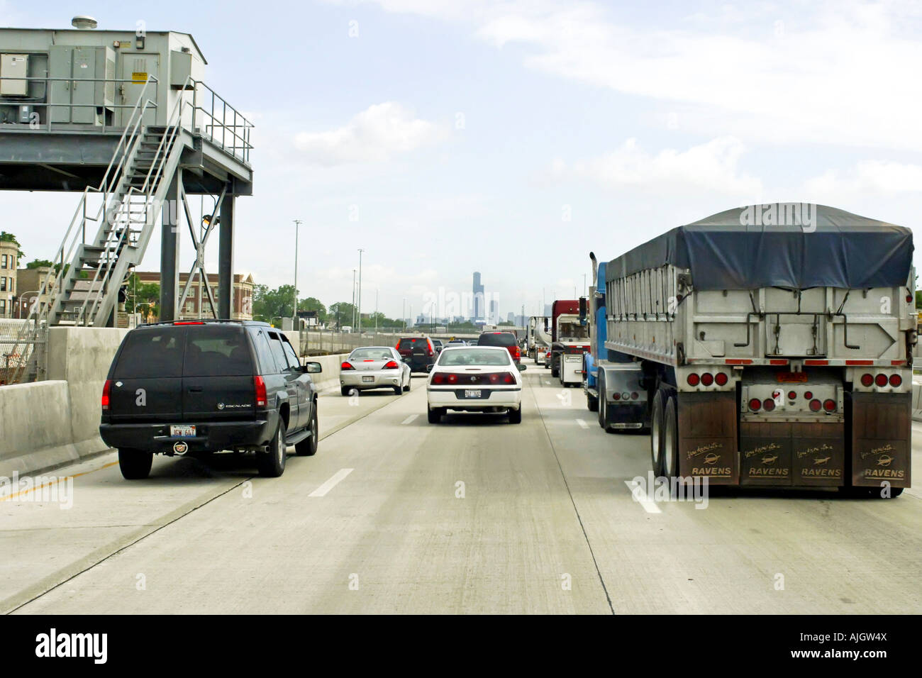 Traffic congestion on the expressway towards downtown Chicago Illinois ...