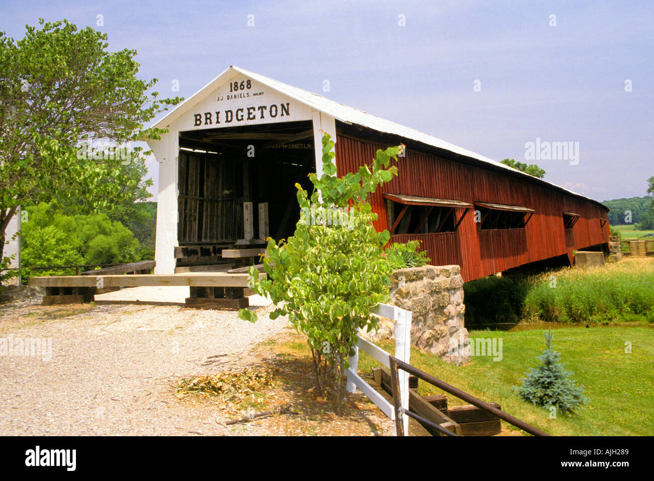 Bridgeton covered bridge hi-res stock photography and images - Alamy