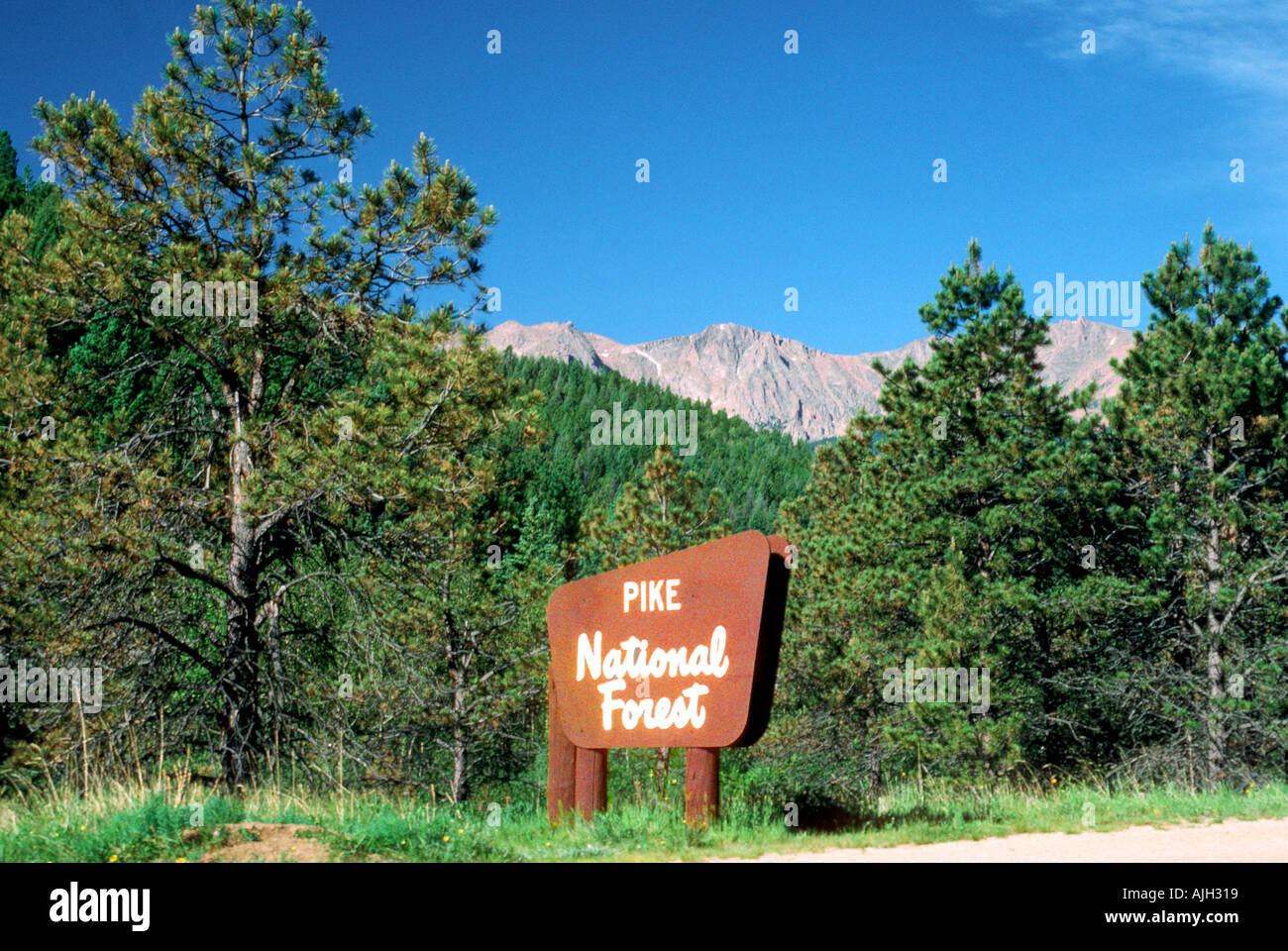 Pikes at rest hi-res stock photography and images - Alamy