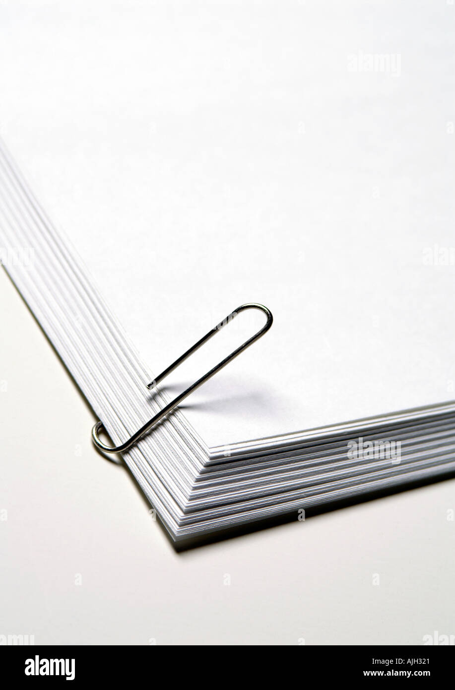 Bent clip hi-res stock photography and images - Alamy