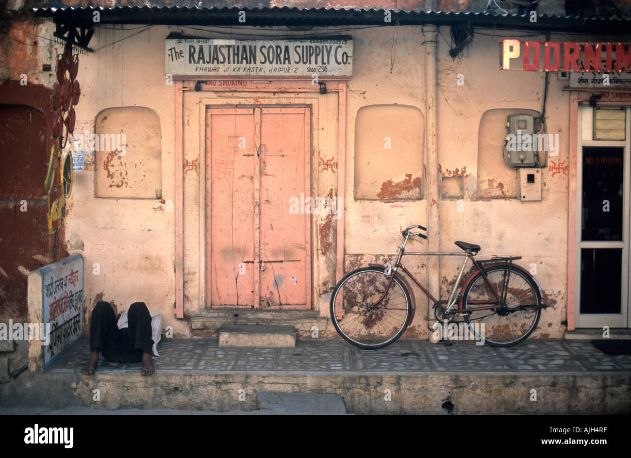 Street, homeless man, India Stock Photo - Alamy