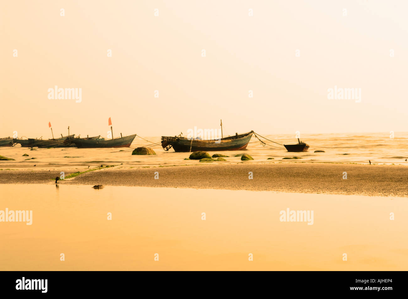 Beidaihe beach resort hi-res stock photography and images - Alamy