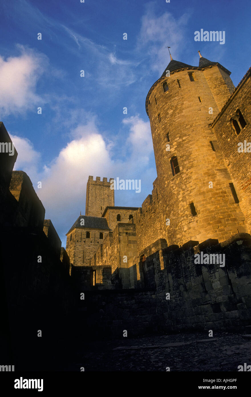 walled town, feudal stronghold, citadel, military fortress, Cathar Wars ...