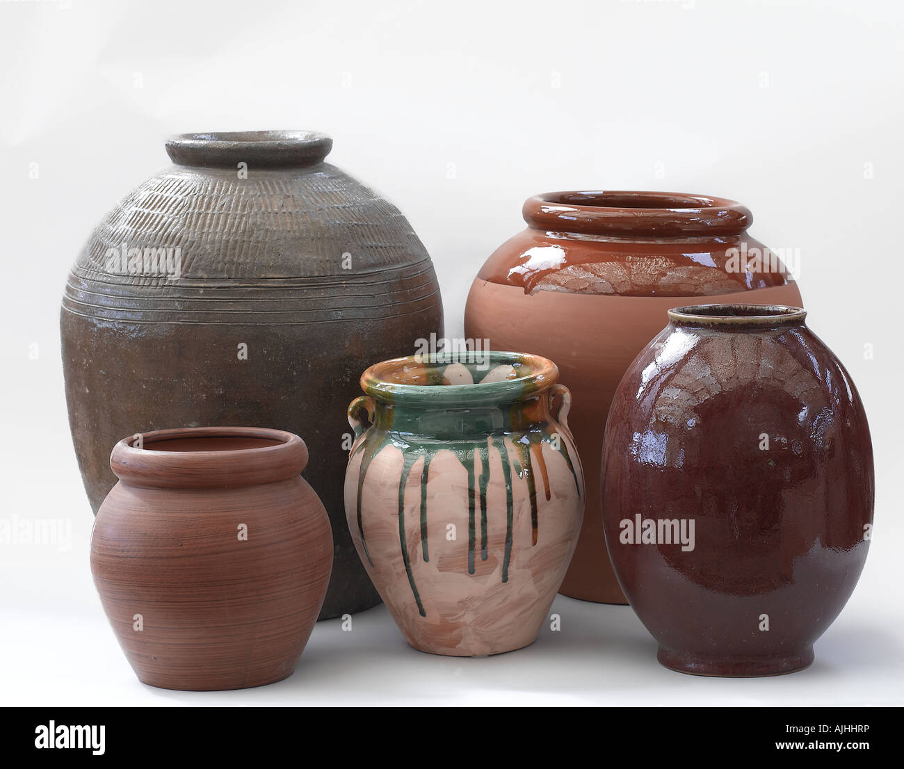 Earthenware jar hi-res stock photography and images - Alamy