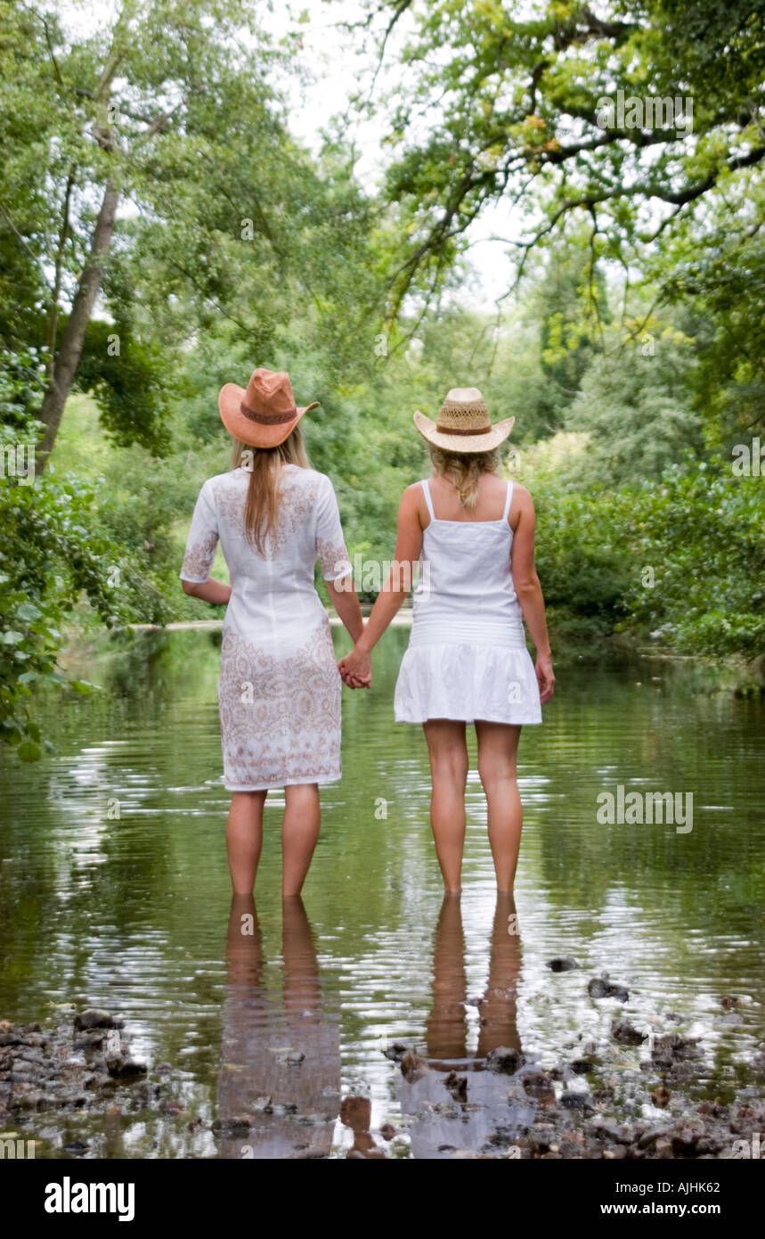 3538 Lucy Lyndsay Model Released Stock Photo - Alamy