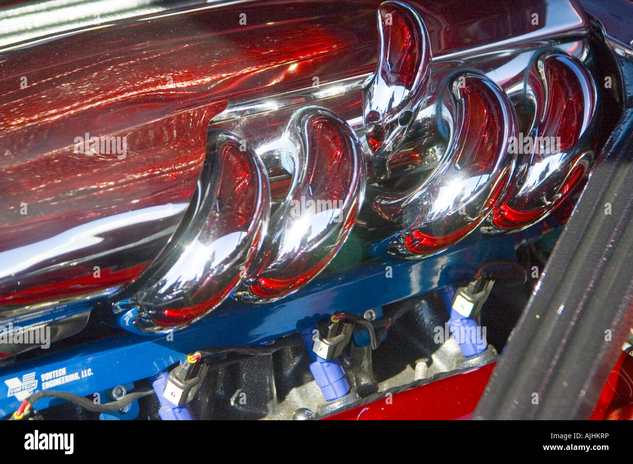 chrome engine fuel injection system performance Stock Photo - Alamy