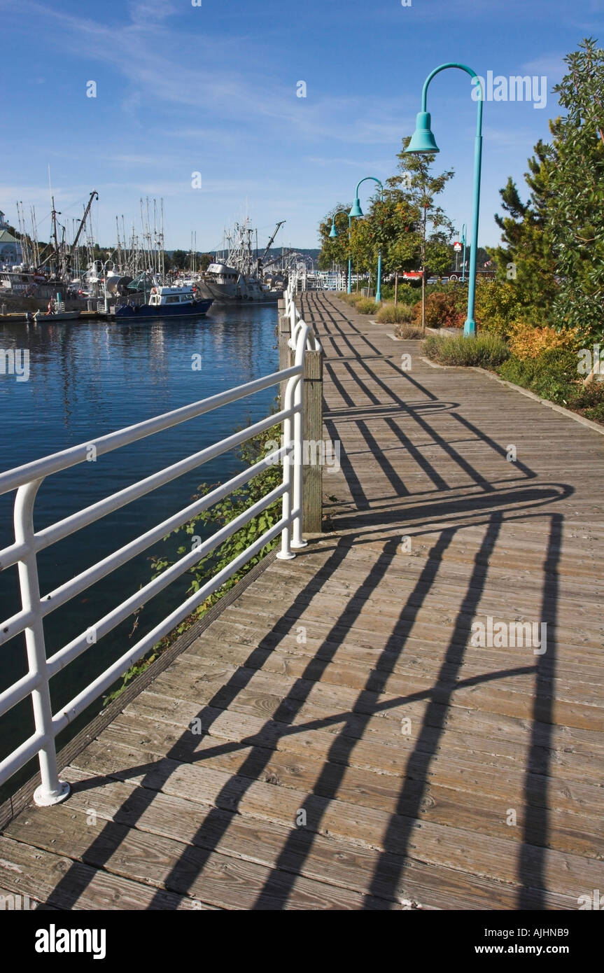 Harbourside walkway boardwalk around Cameron Island Nanaimo Vancouver ...