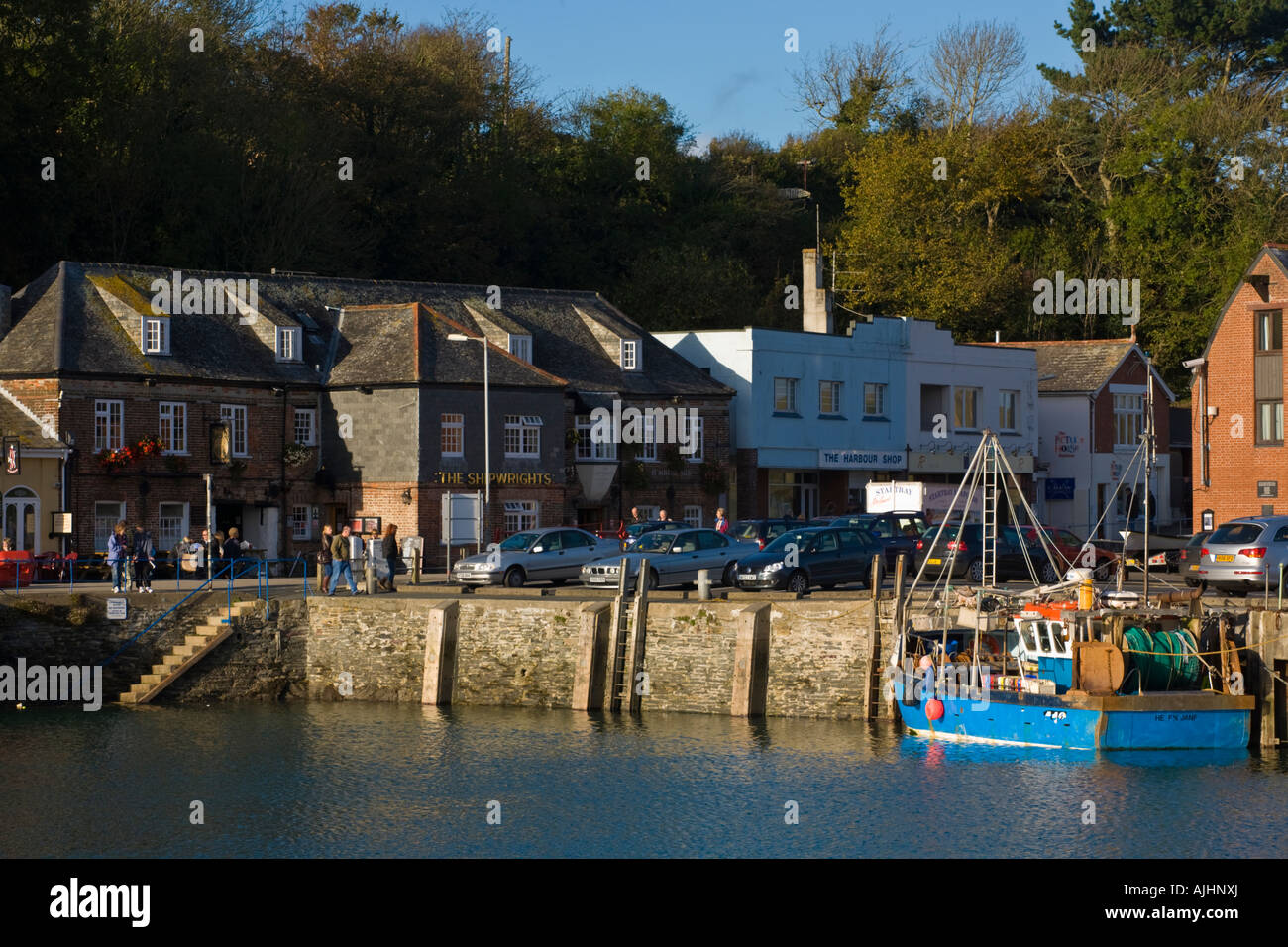 Harbour scene britain british hi-res stock photography and images - Alamy