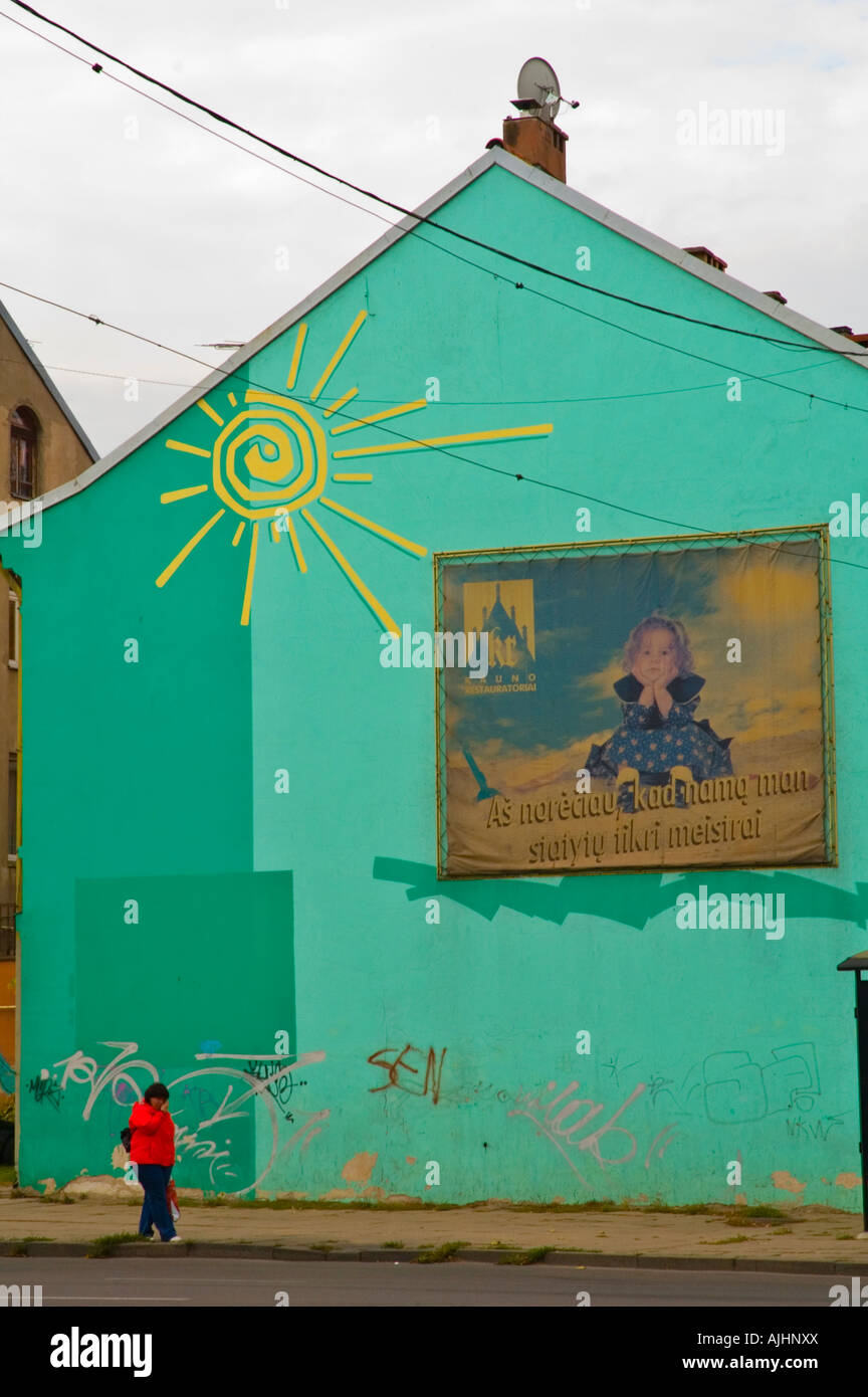 woman bus stop wait central Kaunas Lithuania Stock Photo - Alamy