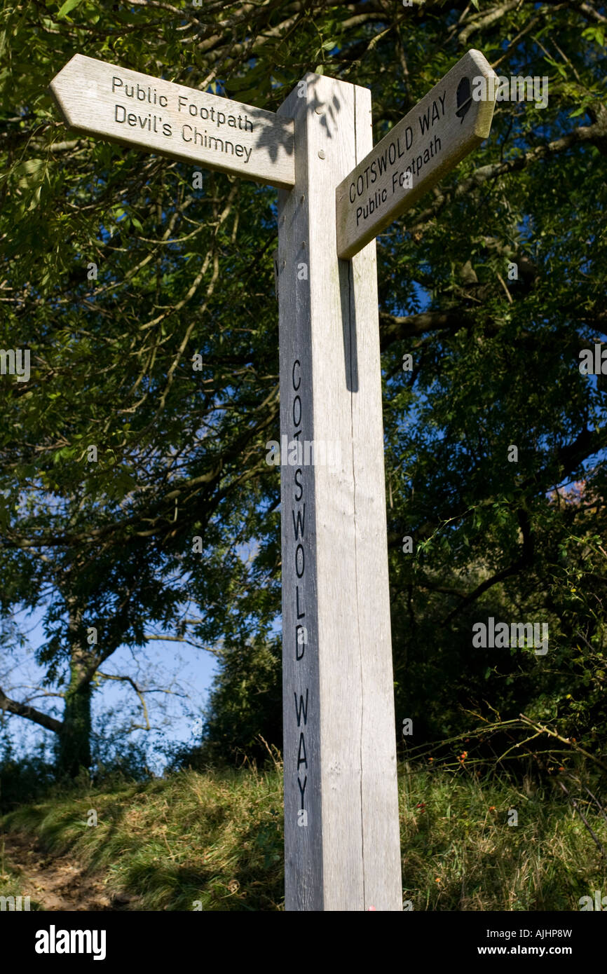 Cotswolds way sign hi-res stock photography and images - Alamy