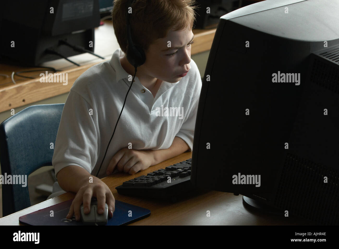 Computer testing school uniform hi-res stock photography and images - Alamy