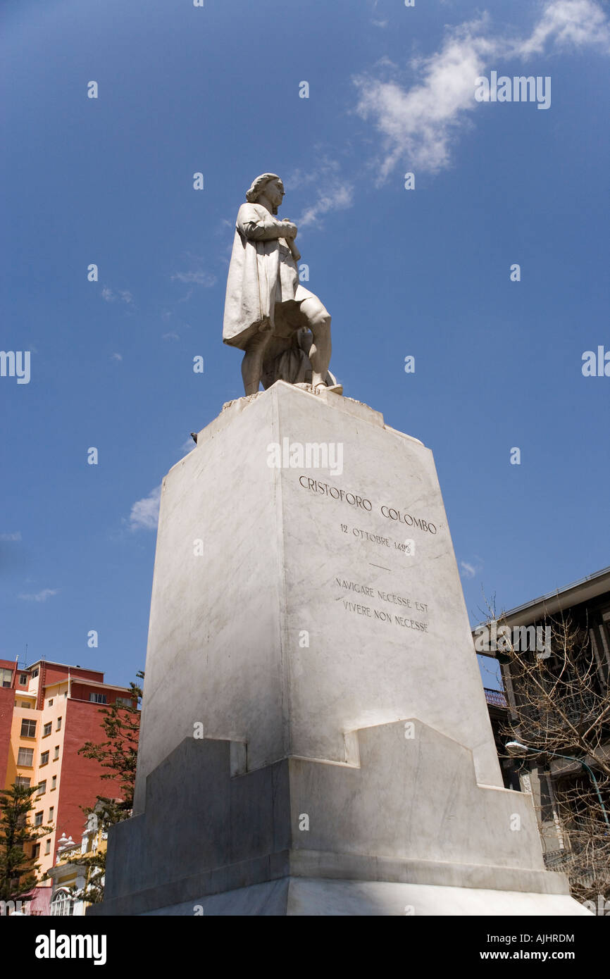 Statue of Christopher Colmbus on the Prado, the Avenue Mariscal Santa ...
