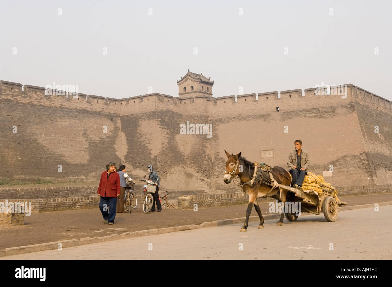 Pingyao City Wall Tall walls surround the ancient city of Pingyao ...