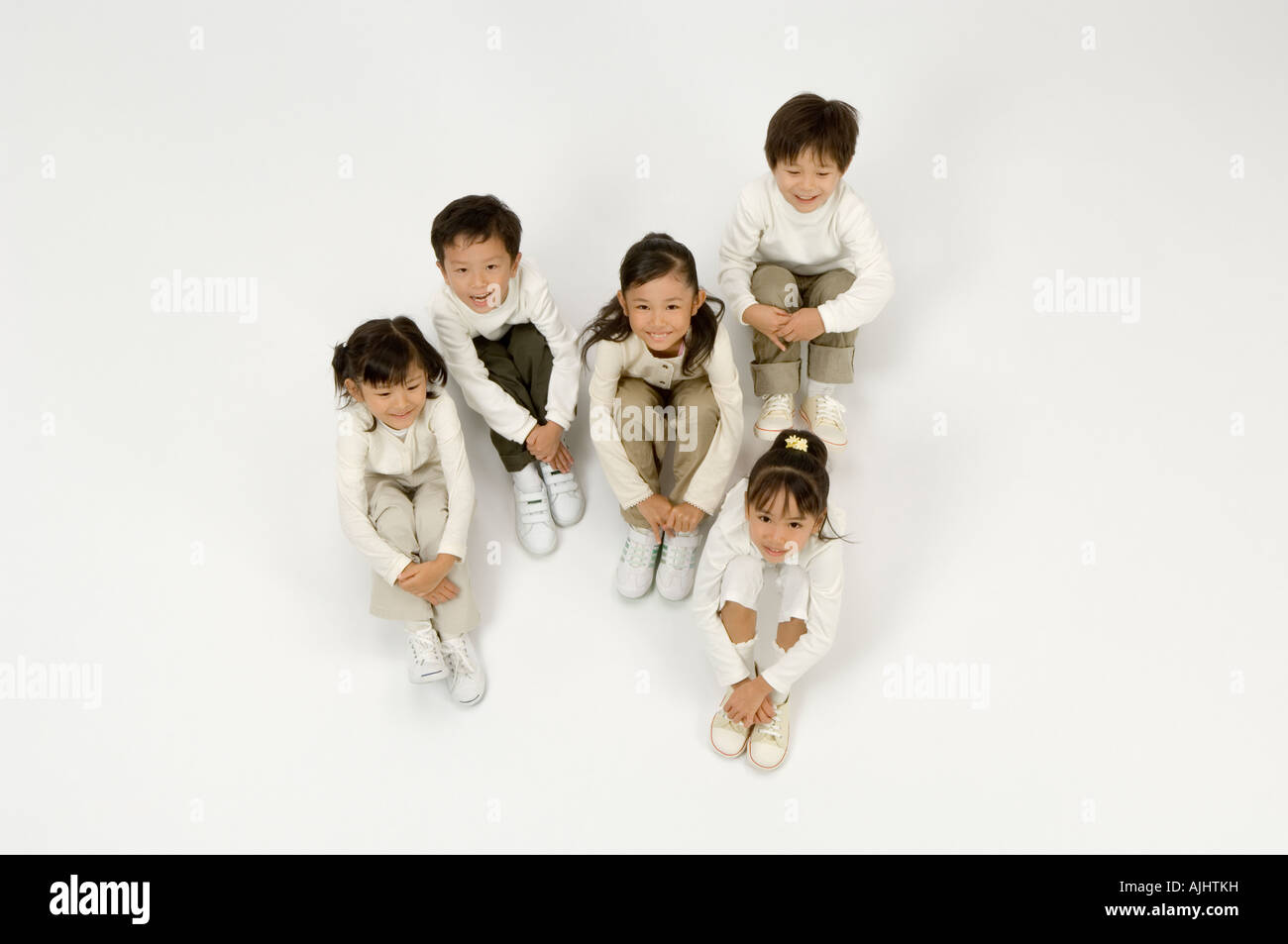Five people japanese child children hi-res stock photography and images ...